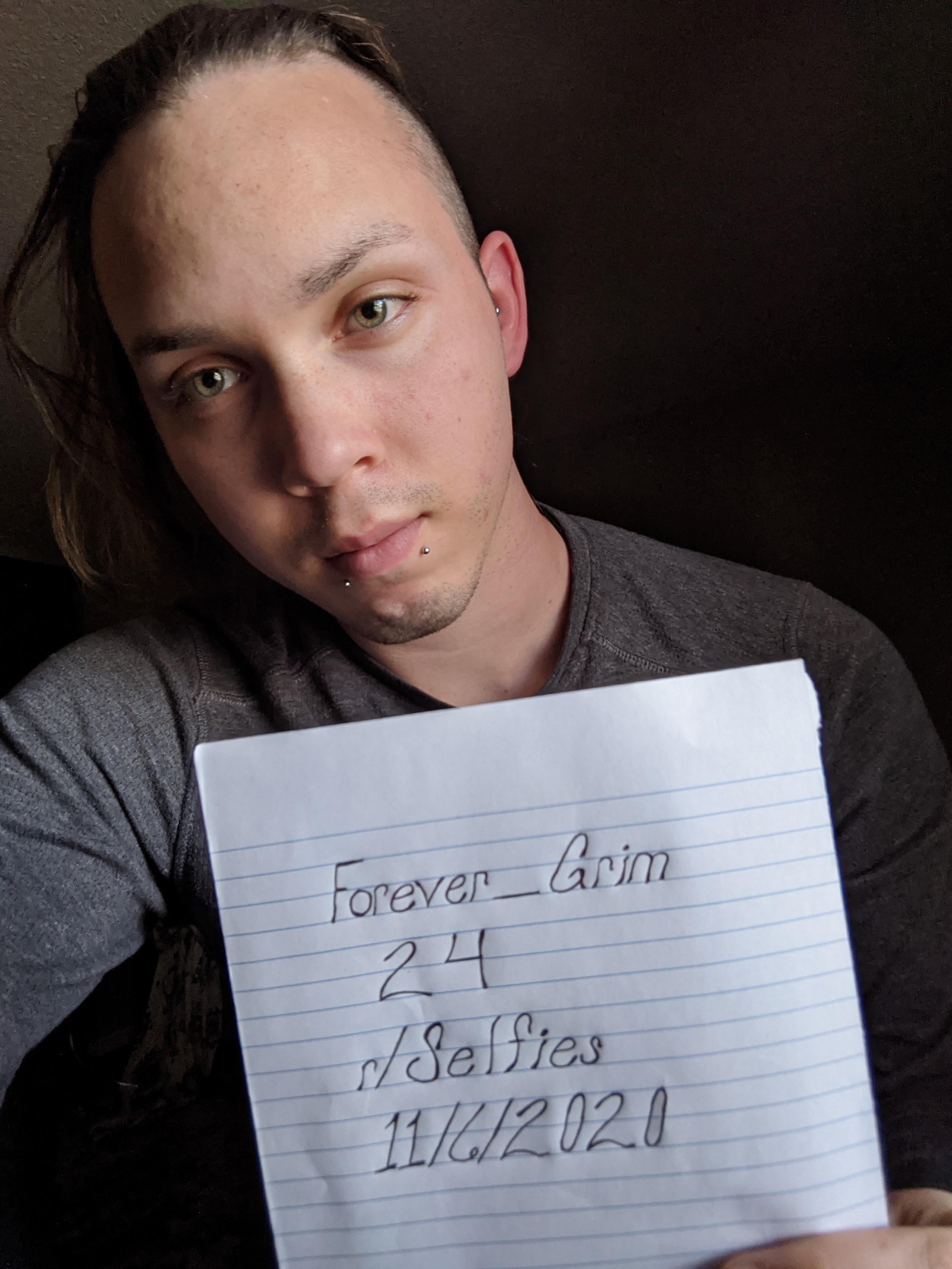[24] Verification post | Scrolller