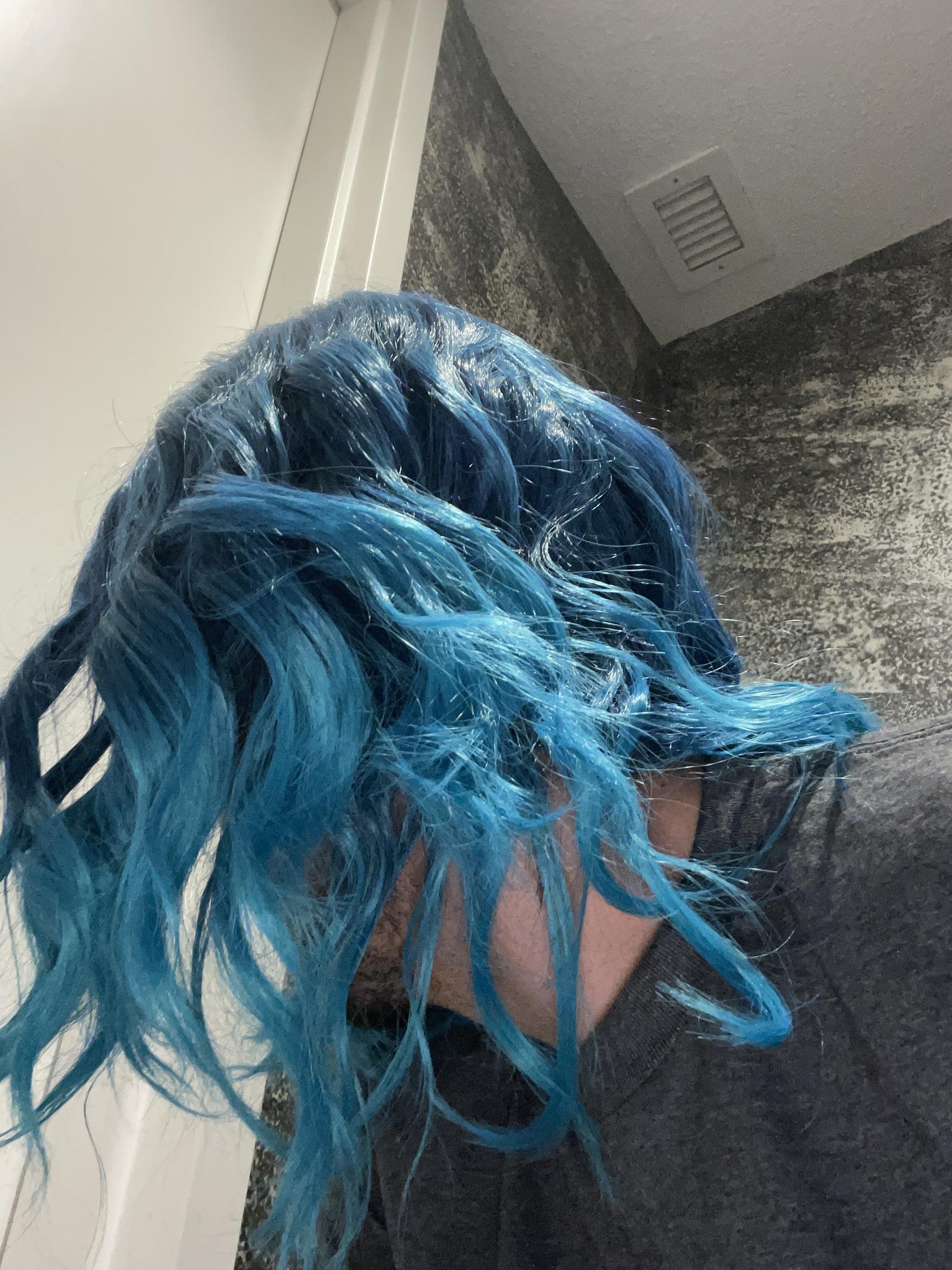 28 Latino | Scrolller