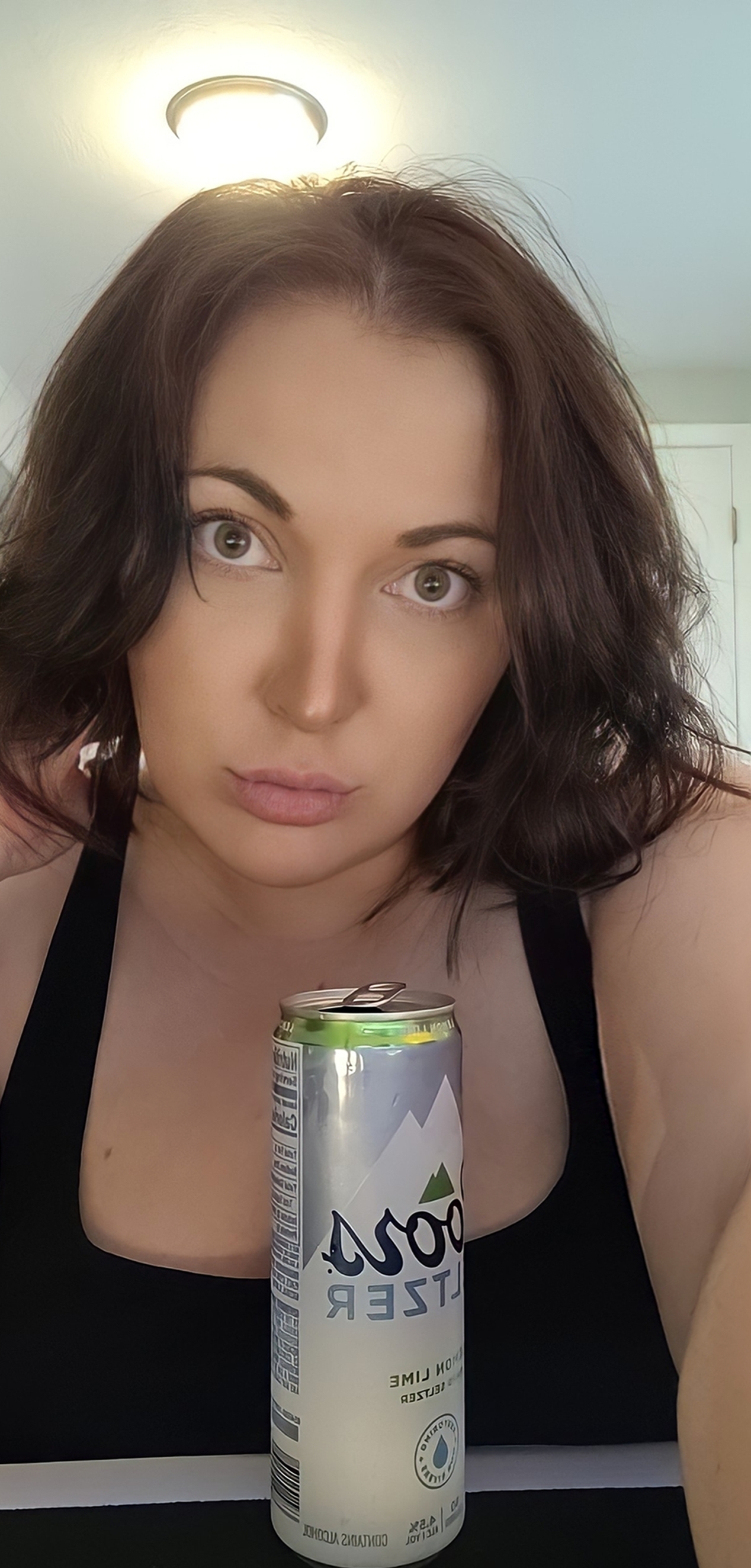 28F 😁 | Scrolller