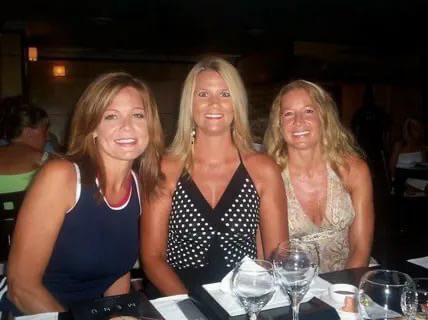 [3] pick one | Scrolller