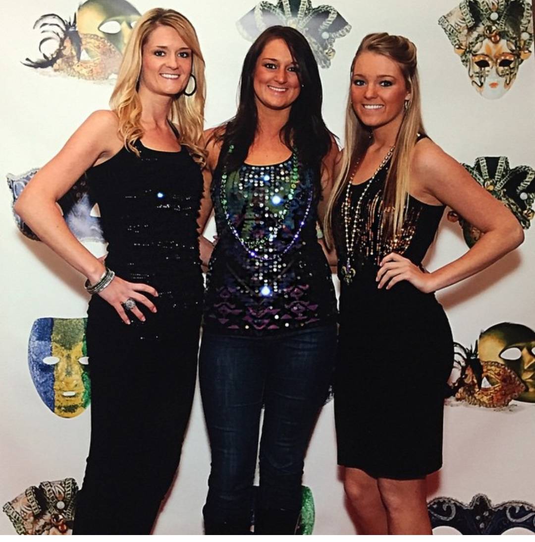 [3] siblings | Scrolller