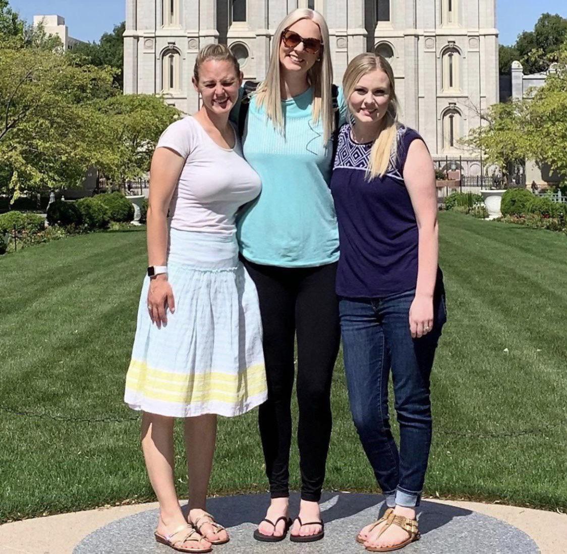 [3] Sisters. | Scrolller