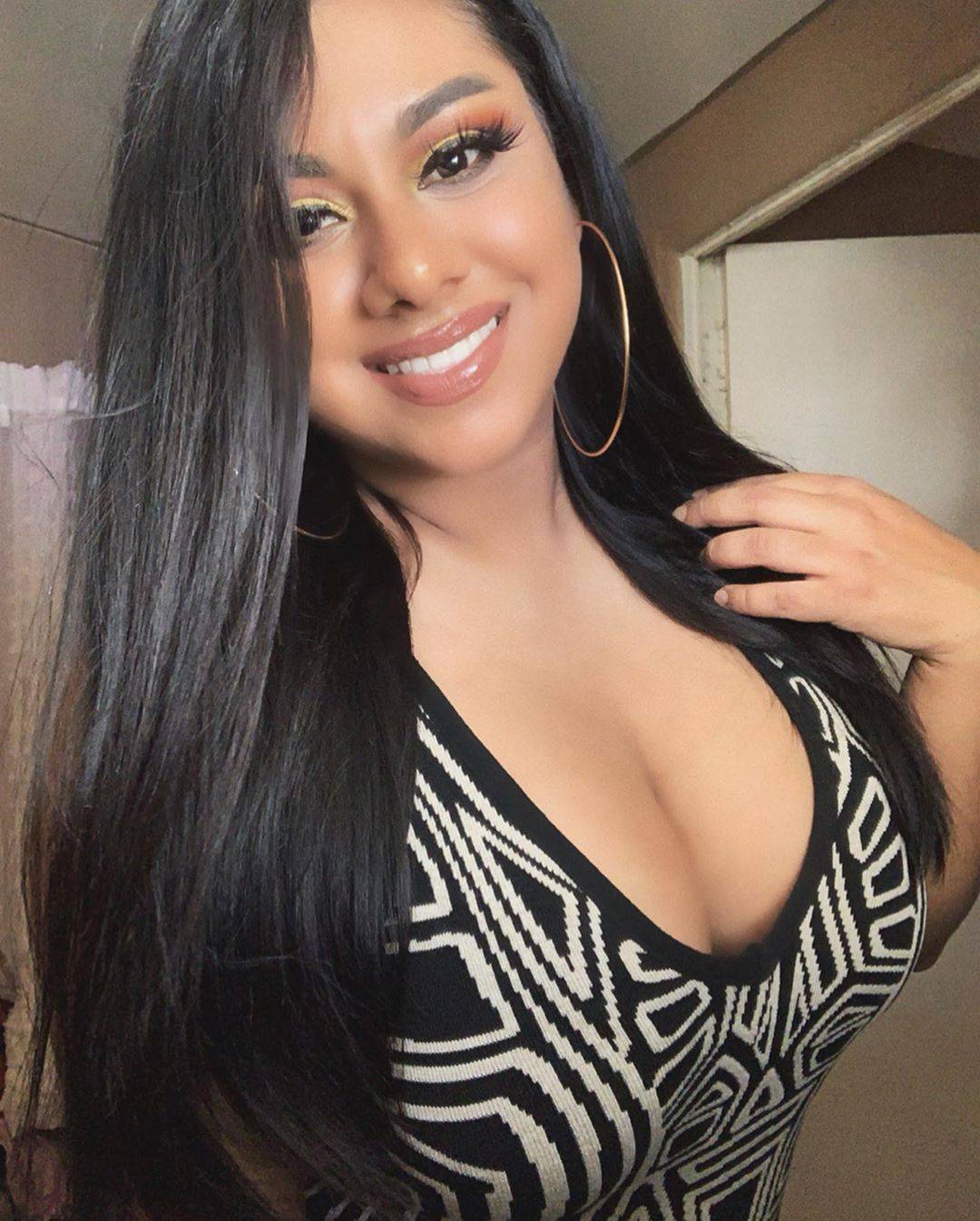 32[f4m]from Miami Florida. I'm just curious! First time here | Scrolller