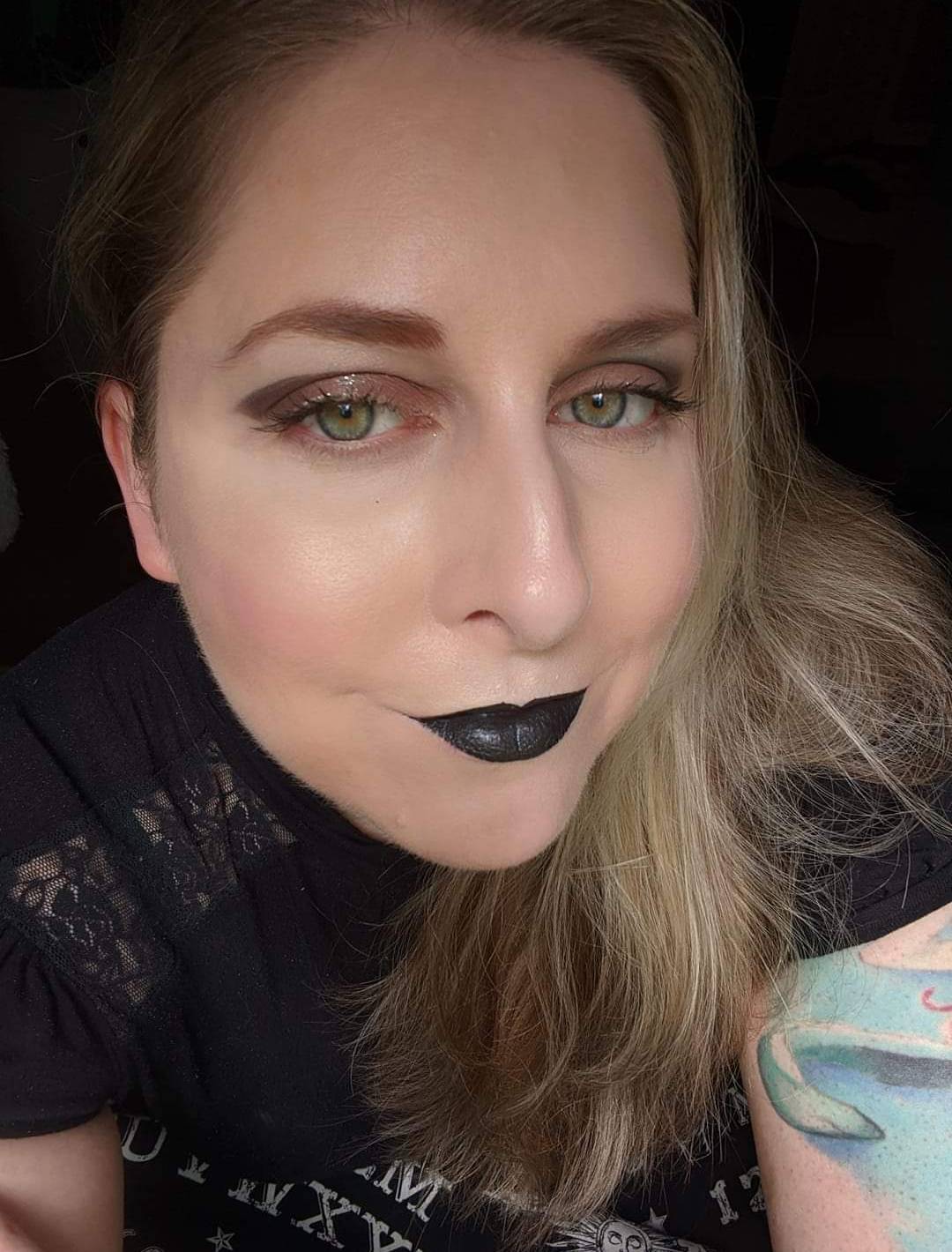 33 Female enjoying a dark lip 🥰 | Scrolller