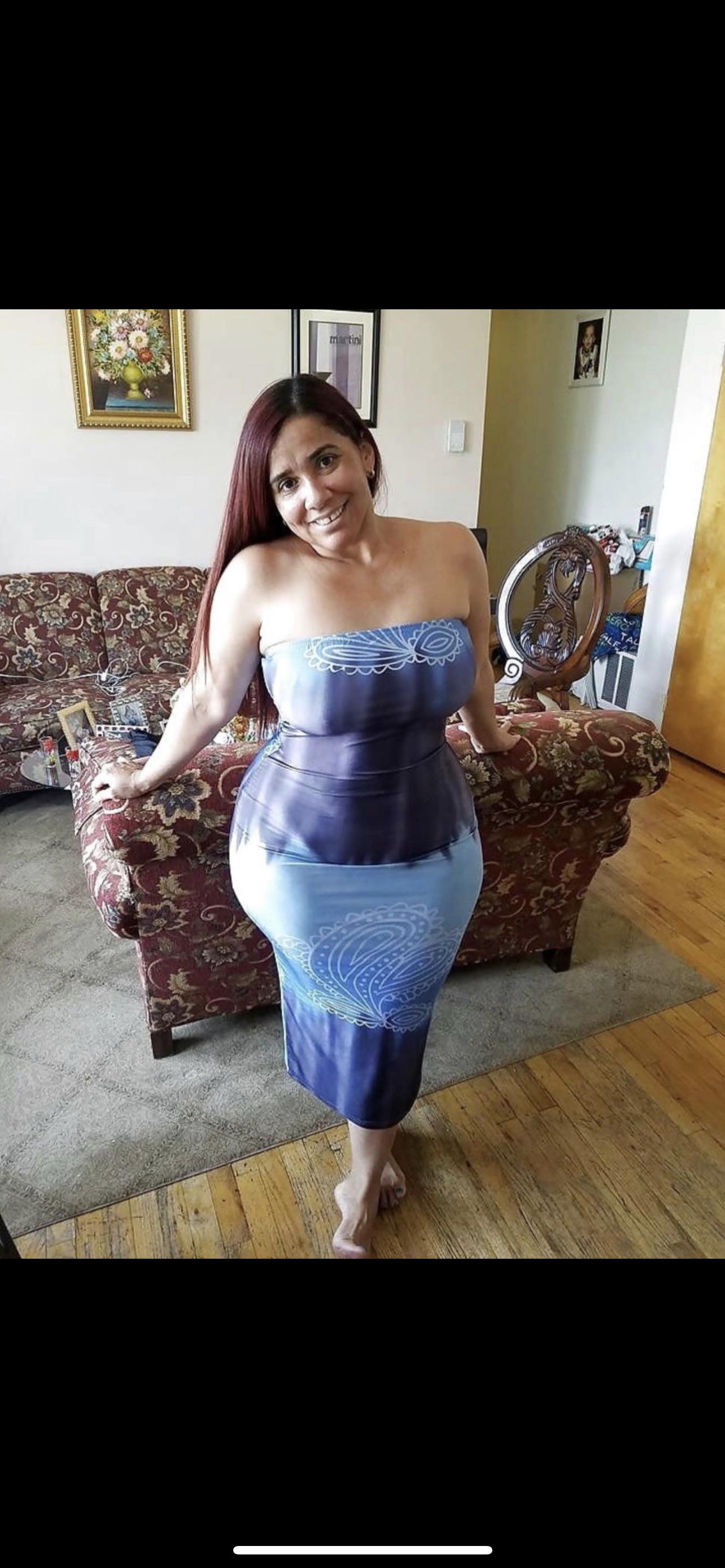 40 [F4M] New York i want to get dp’d papi | Scrolller