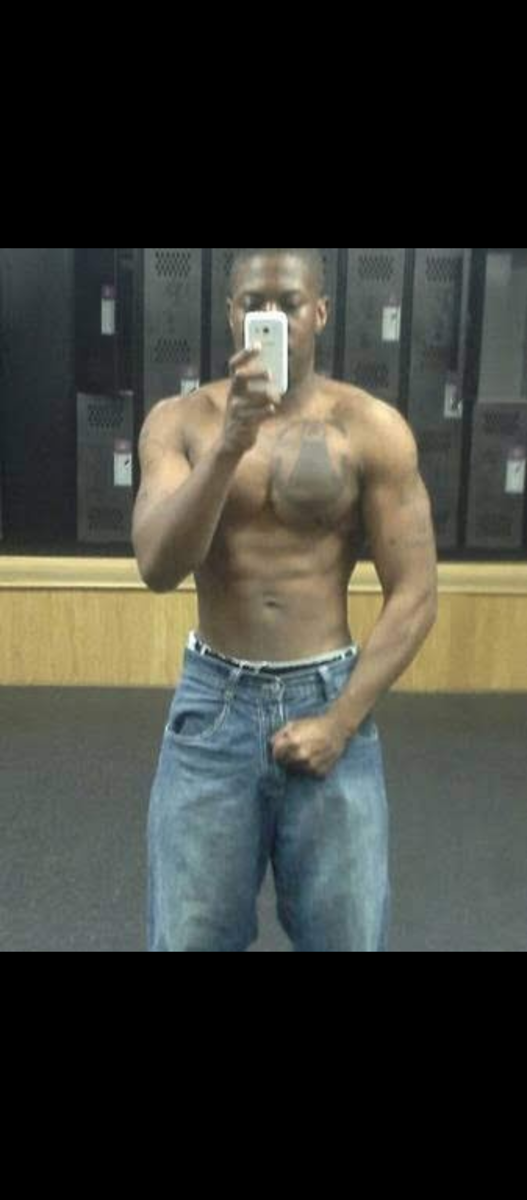 757 BBC bull | Scrolller