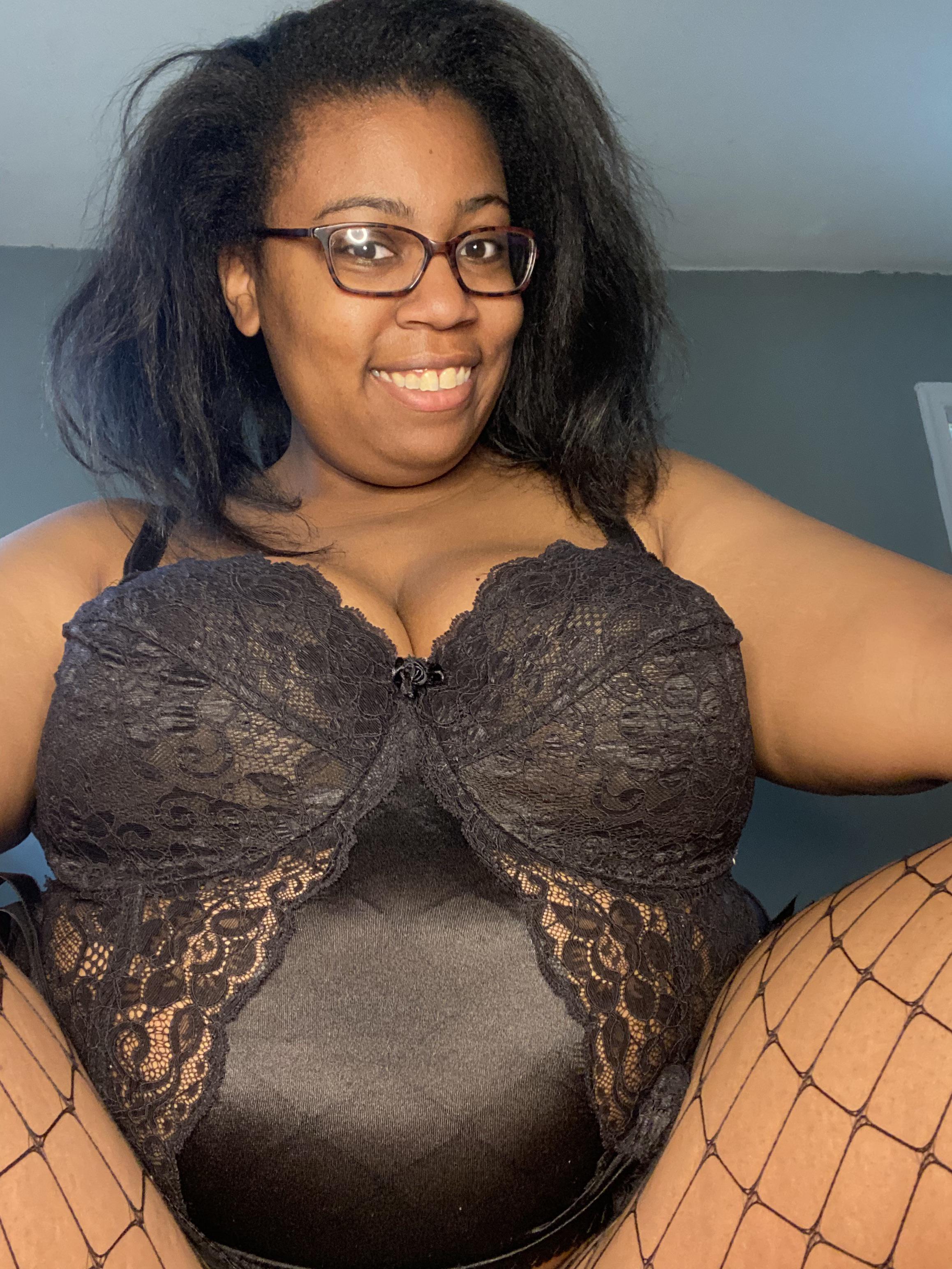 A favorite from a photo set earlier | Scrolller