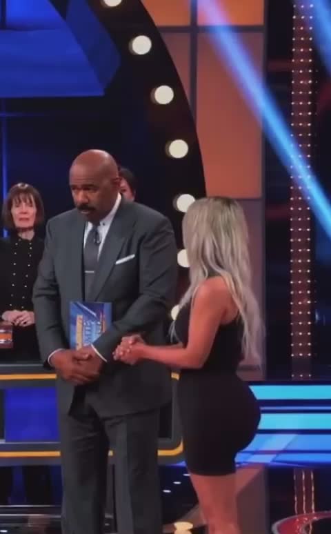 A literal shelf | Scrolller