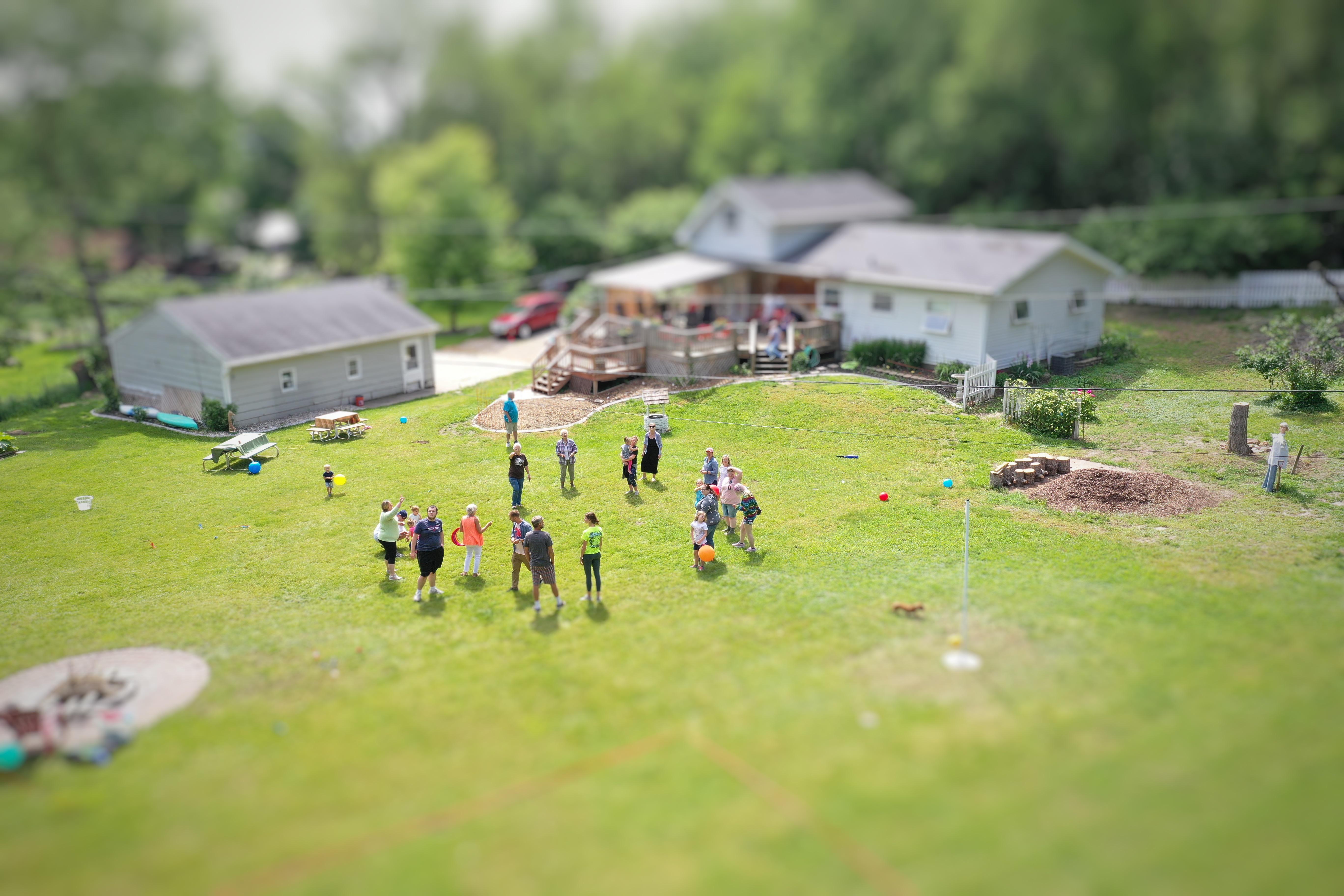 A little family gathering from last summer. Watcha think?! | Scrolller