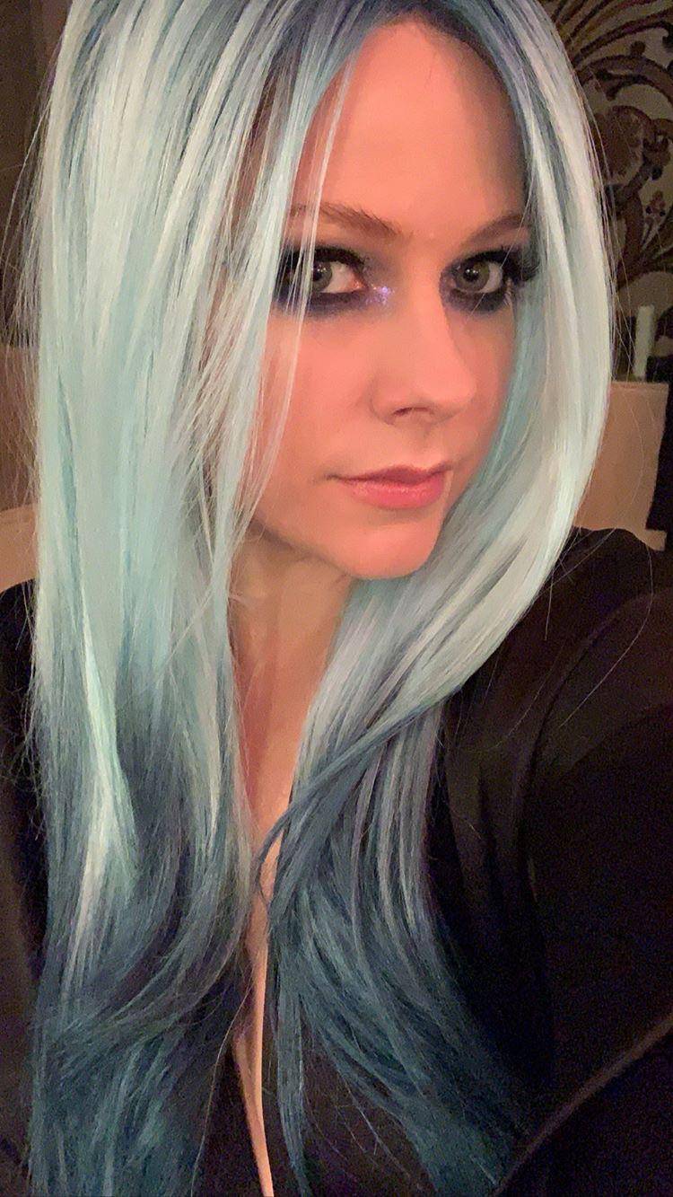 A little selfie throwback | Scrolller