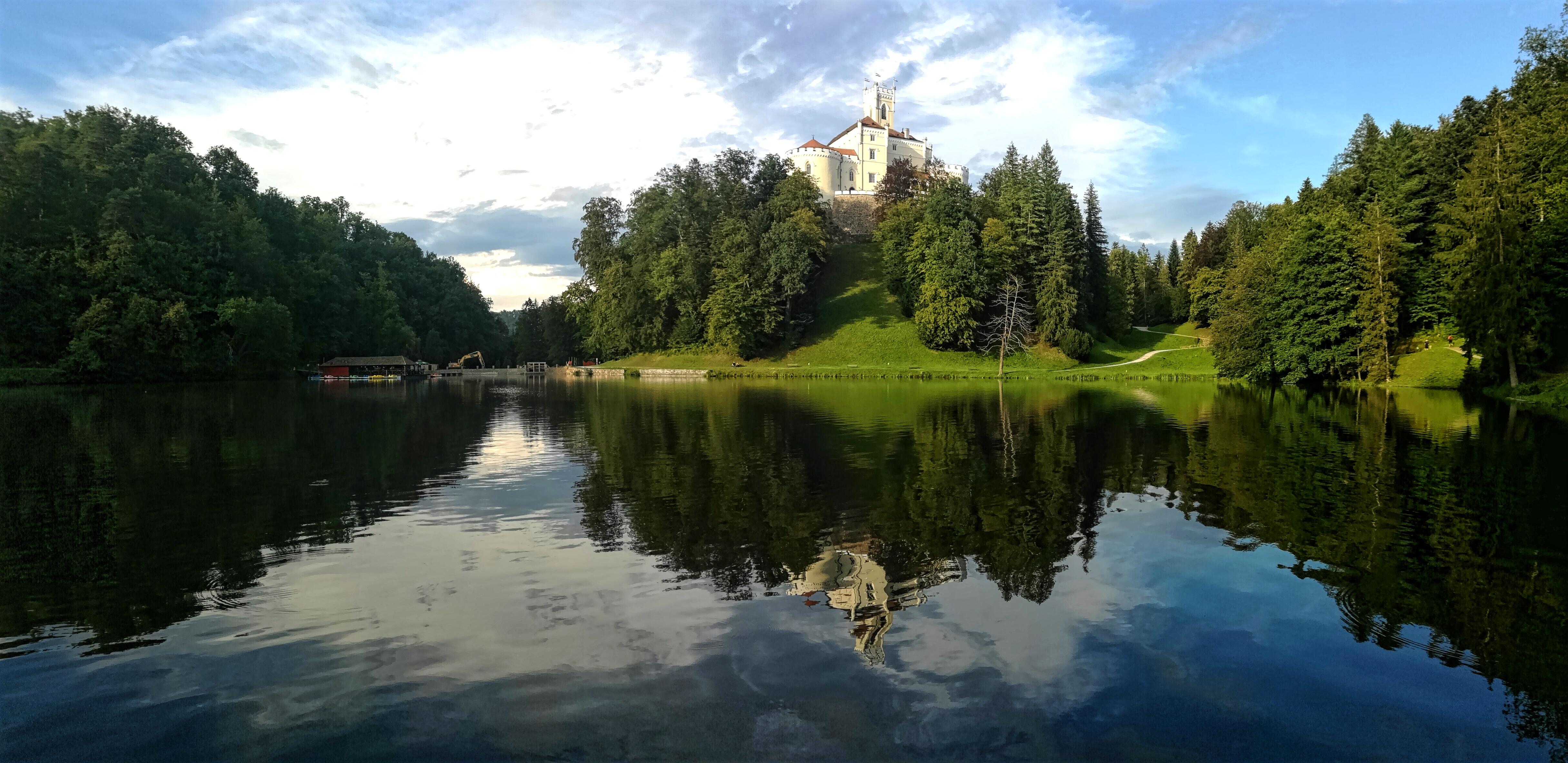 A medieval castle, Trakošćan, in Croatia [OC] [4864x2368] | Scrolller