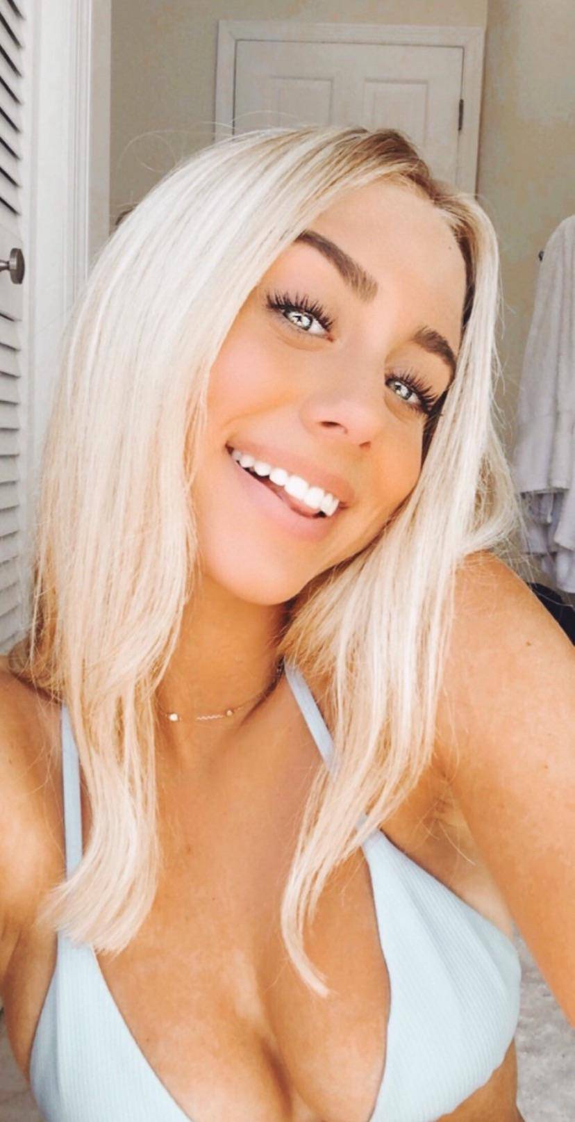 a pic from her deleted vsco account 🤍 | Scrolller