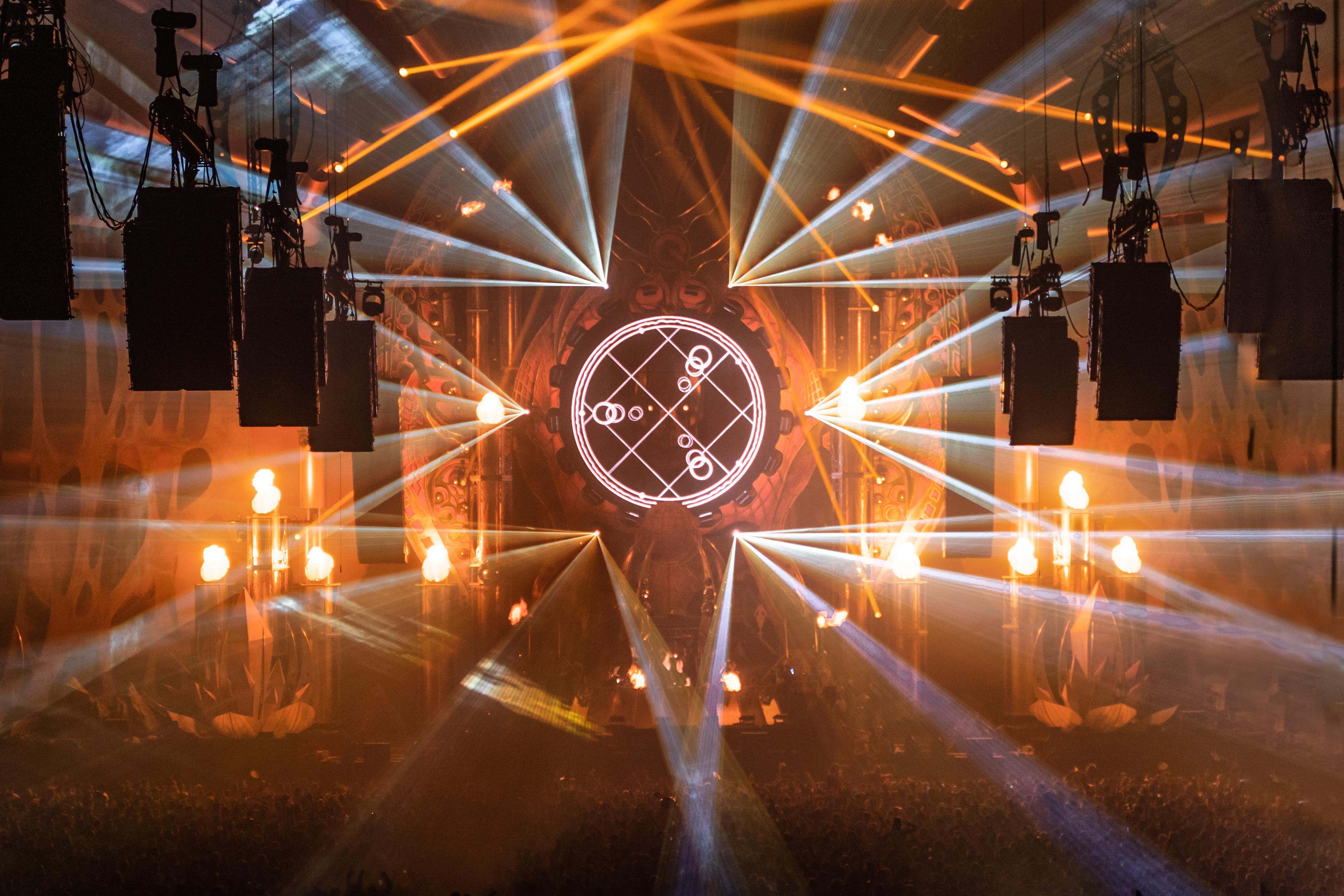 A portal into another dimension. | Scrolller