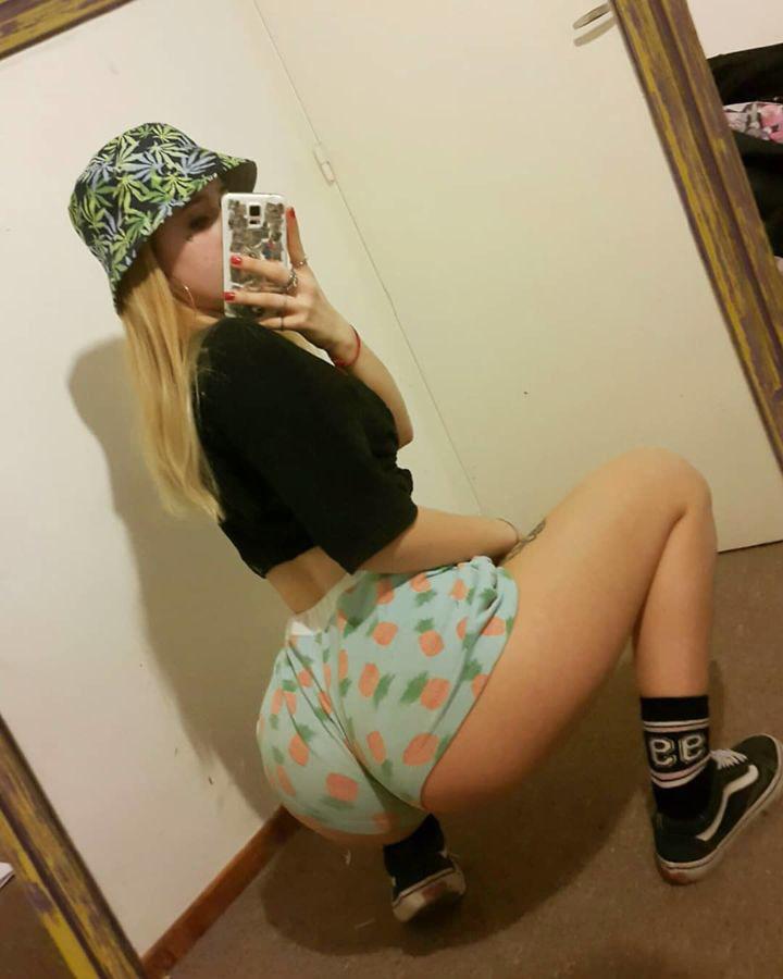 ¿A quien no le gusta la piña :$? | Scrolller