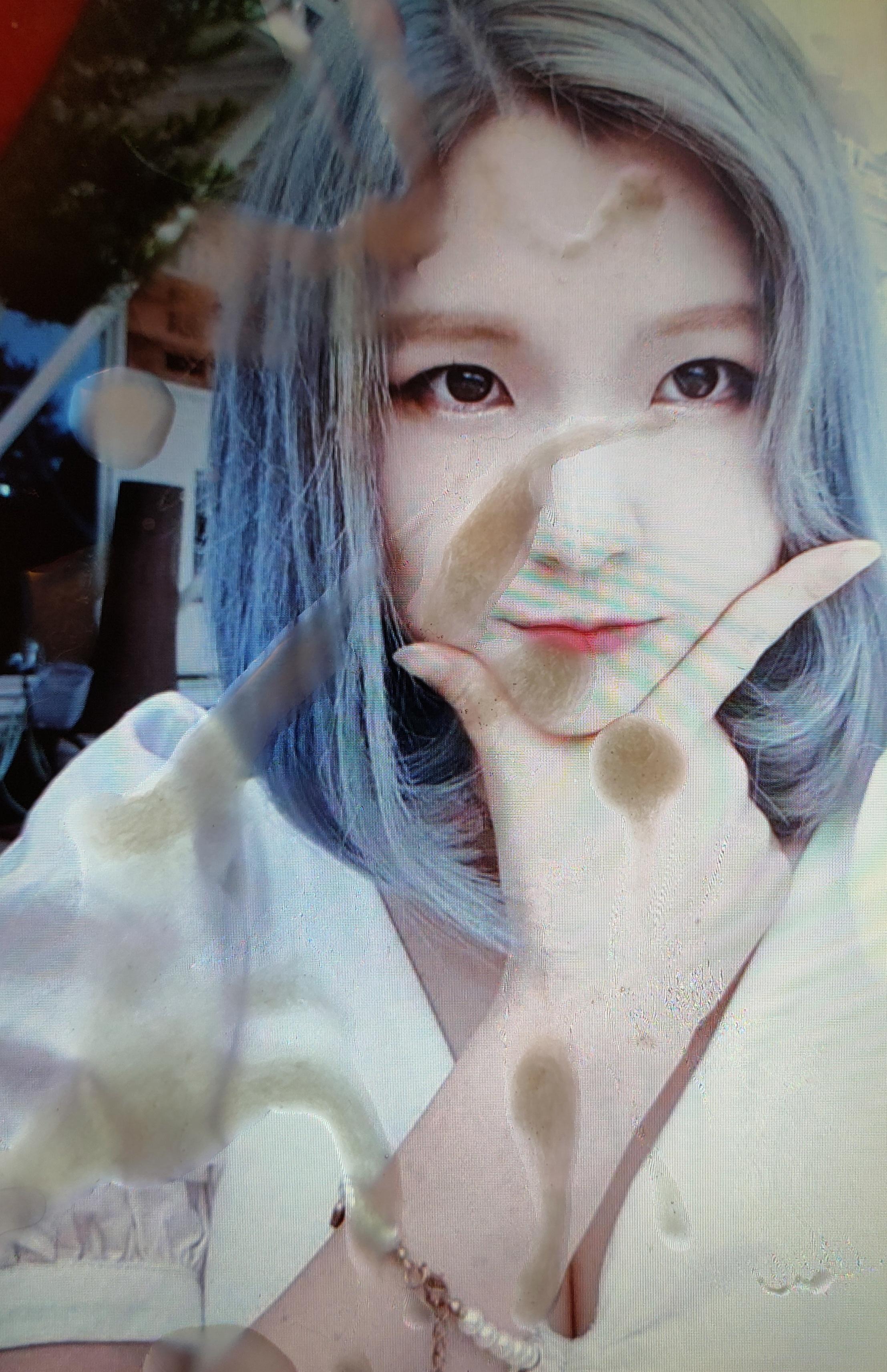 A request | Scrolller