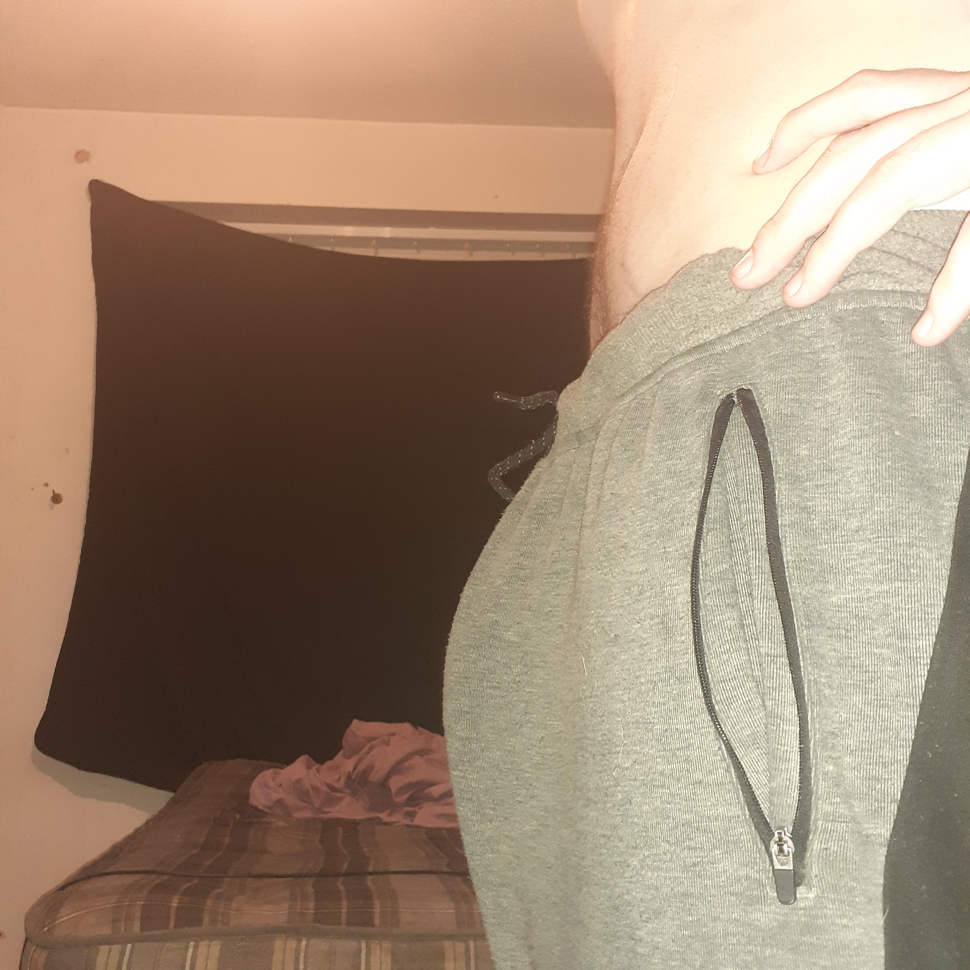 A side view of my bulge in sweats | Scrolller