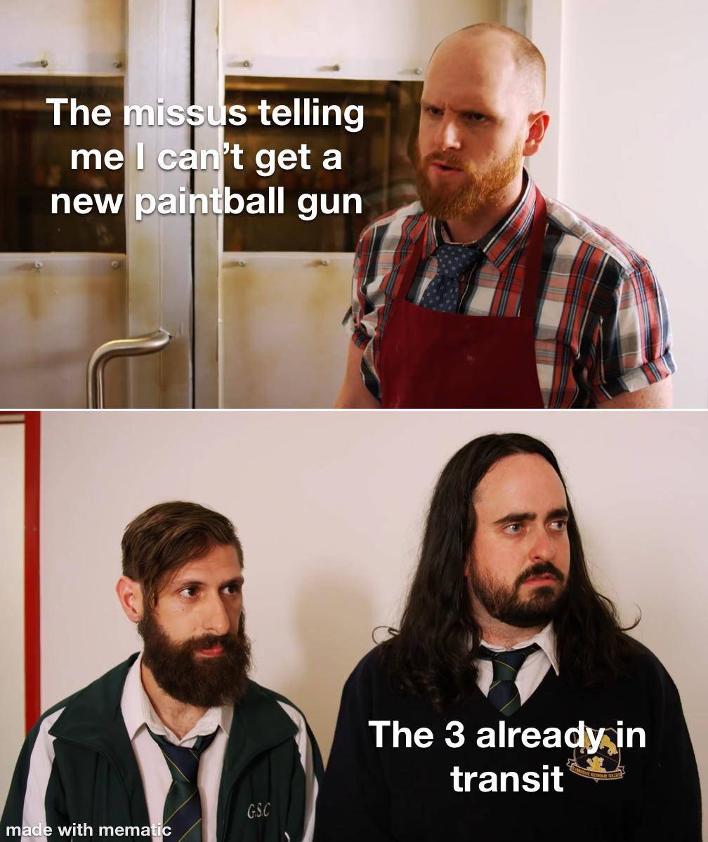 A storm is brewing | Scrolller