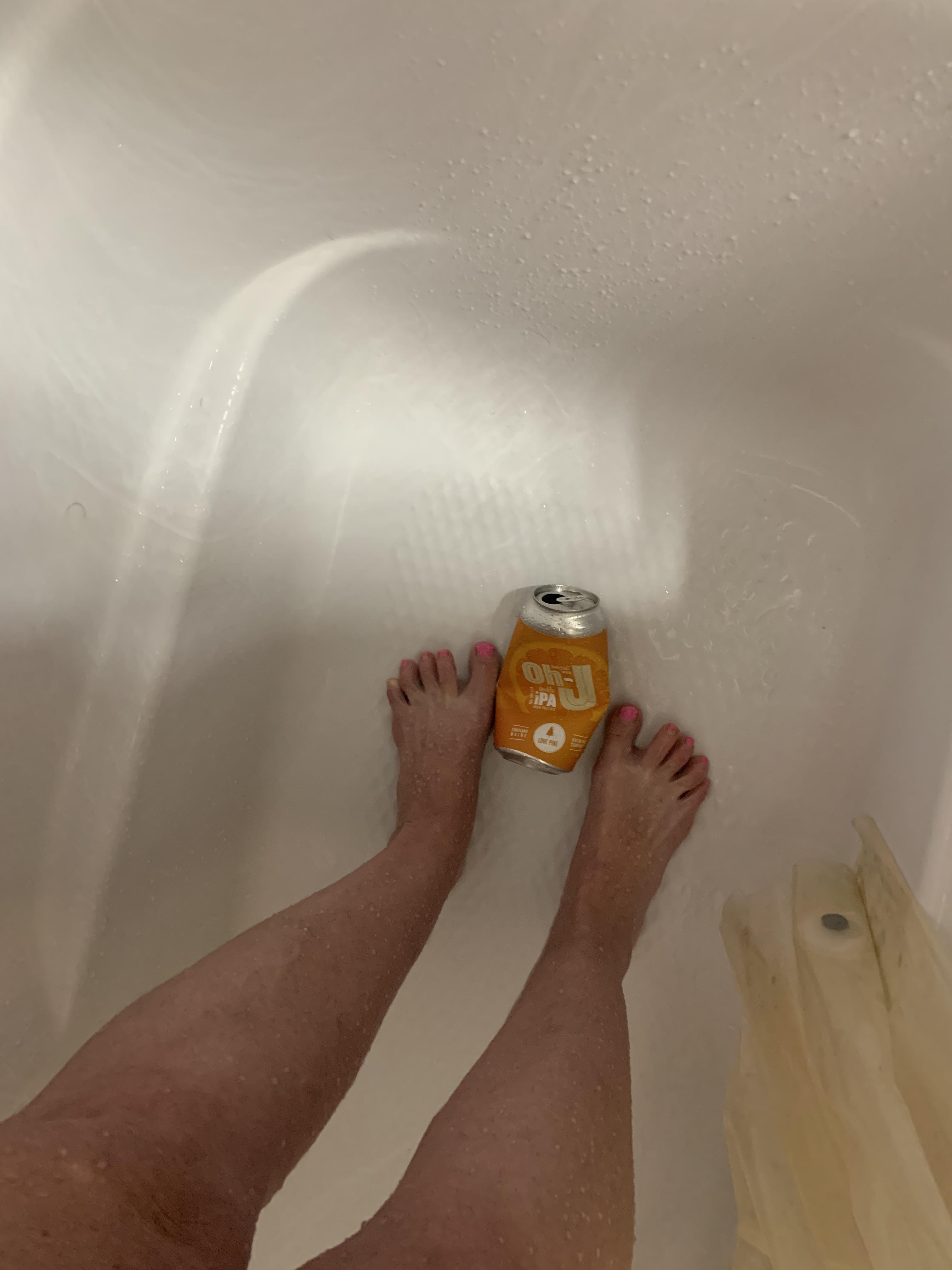 A successful shower beer thanks to Lone Pine Brewing and the awesome Oh-J DIPA. | Scrolller