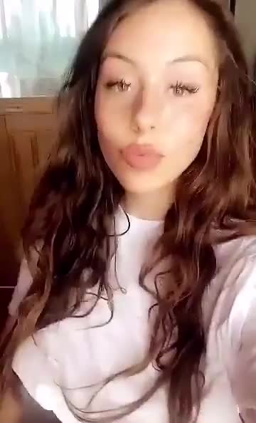 a t-shirt titty flash from me, to you. | Scrolller