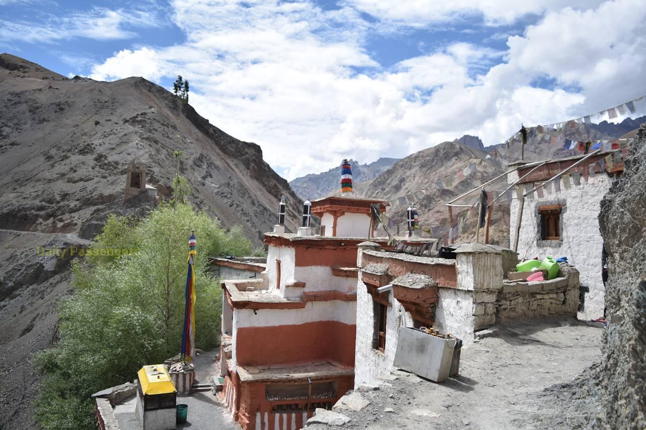 A traditional Himalayan Buddhist home | Scrolller