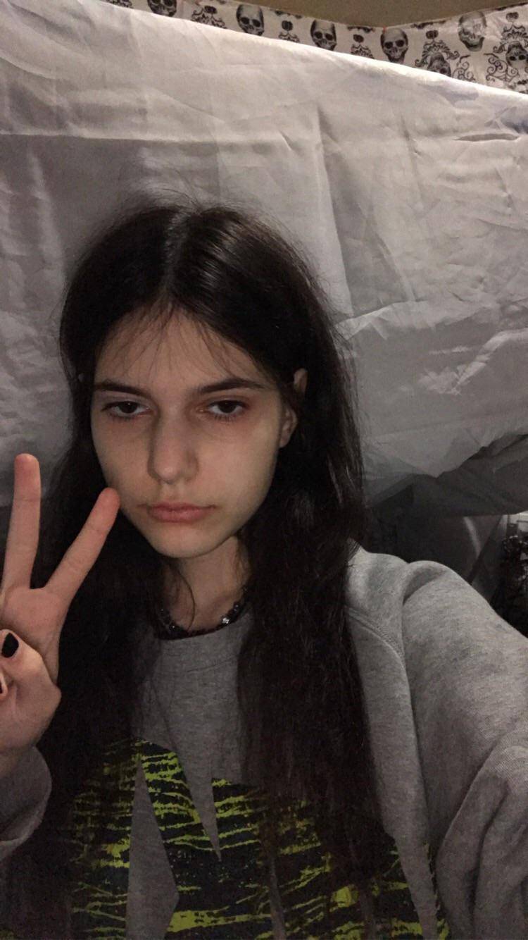 A Wild Goth Girl Appeared Scrolller