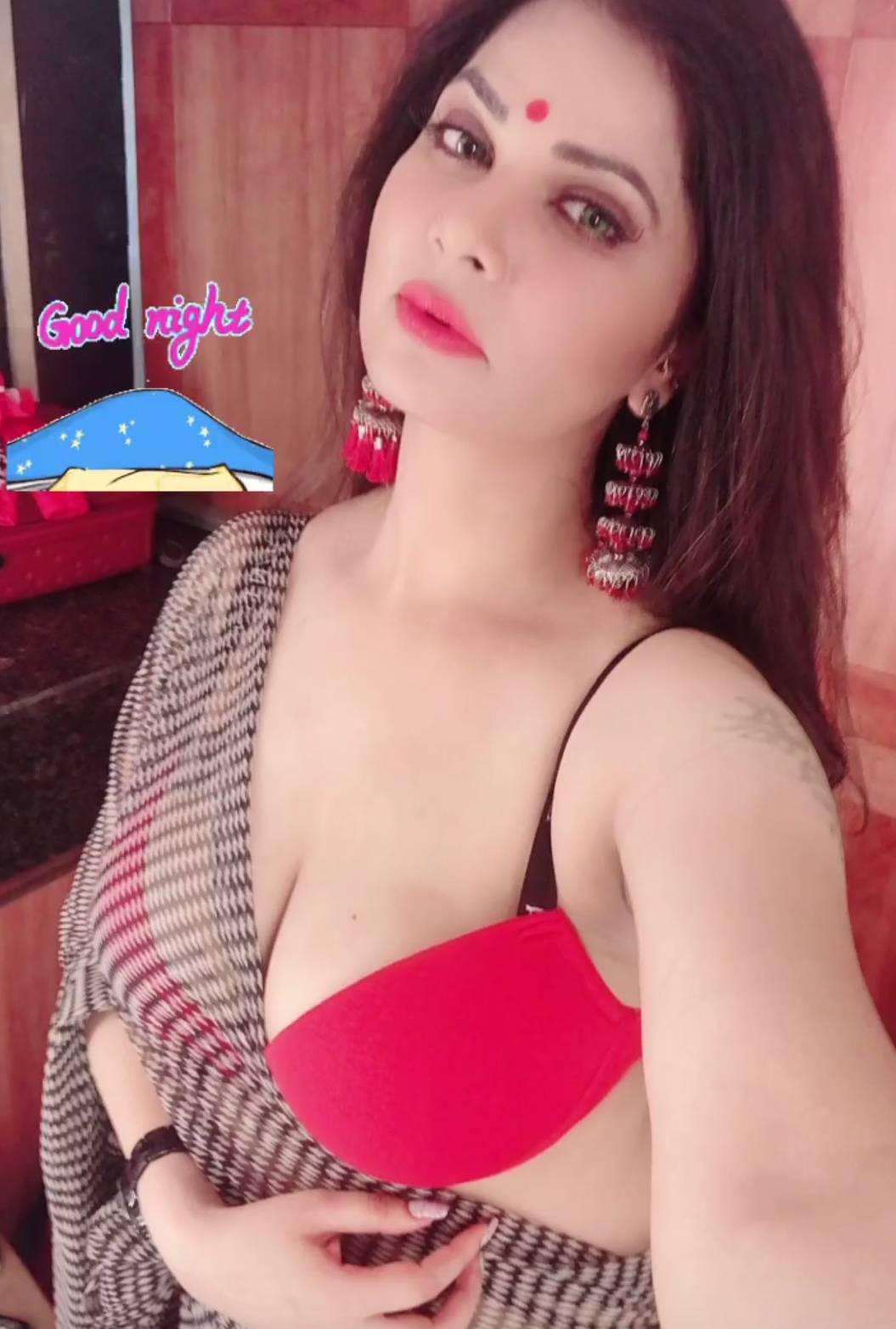 Aabha Paul | Scrolller