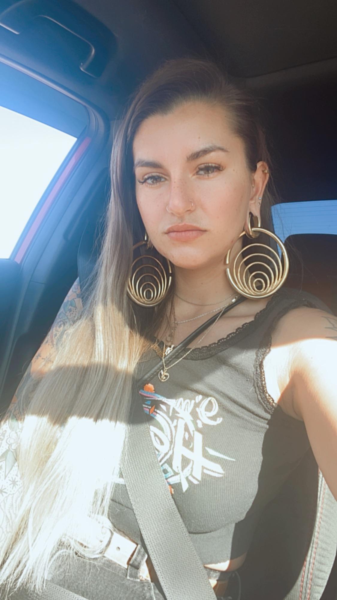 Above you. Kik- jordinbelle69 | Scrolller