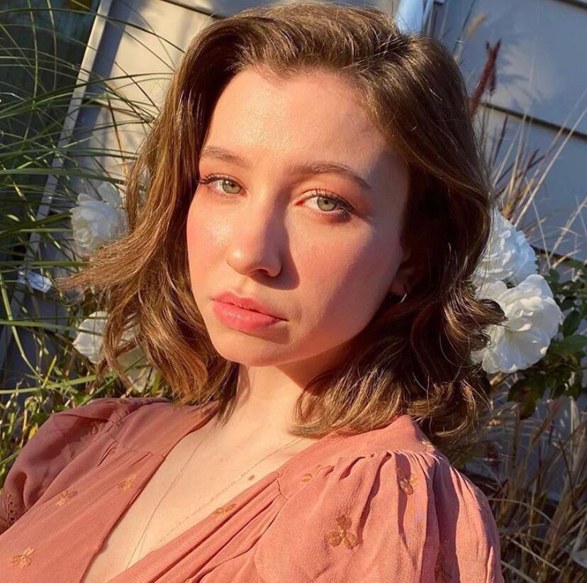 Absolute fuck doll | Scrolller