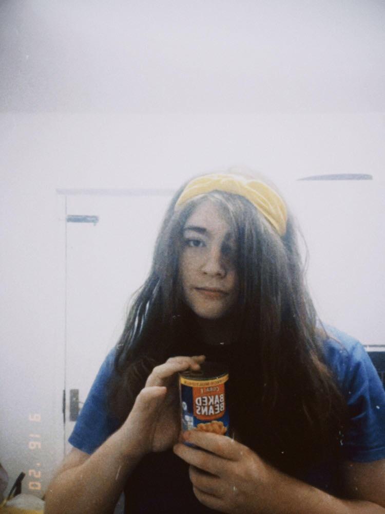 accept the shit quality please.😌need some new people to talk to tbh I’m 17 reply for a free tin ...