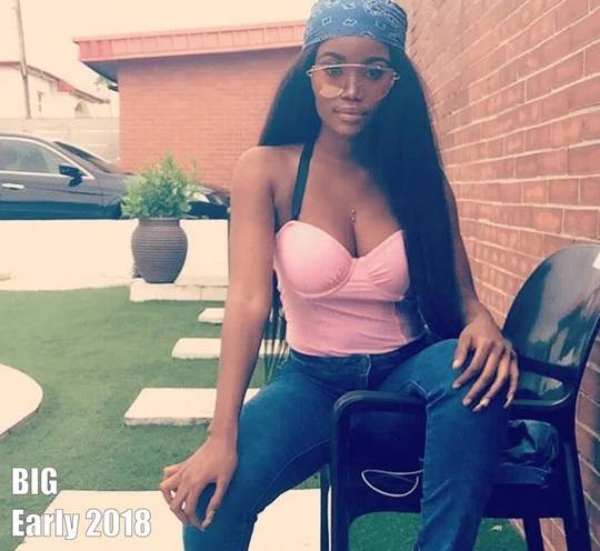 ada_la_pinky | Scrolller