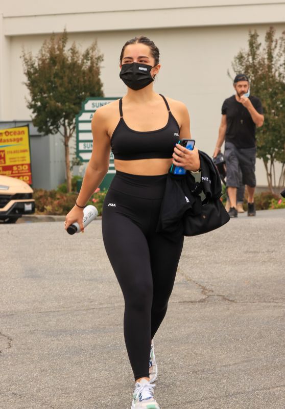 Addison Rae | Scrolller