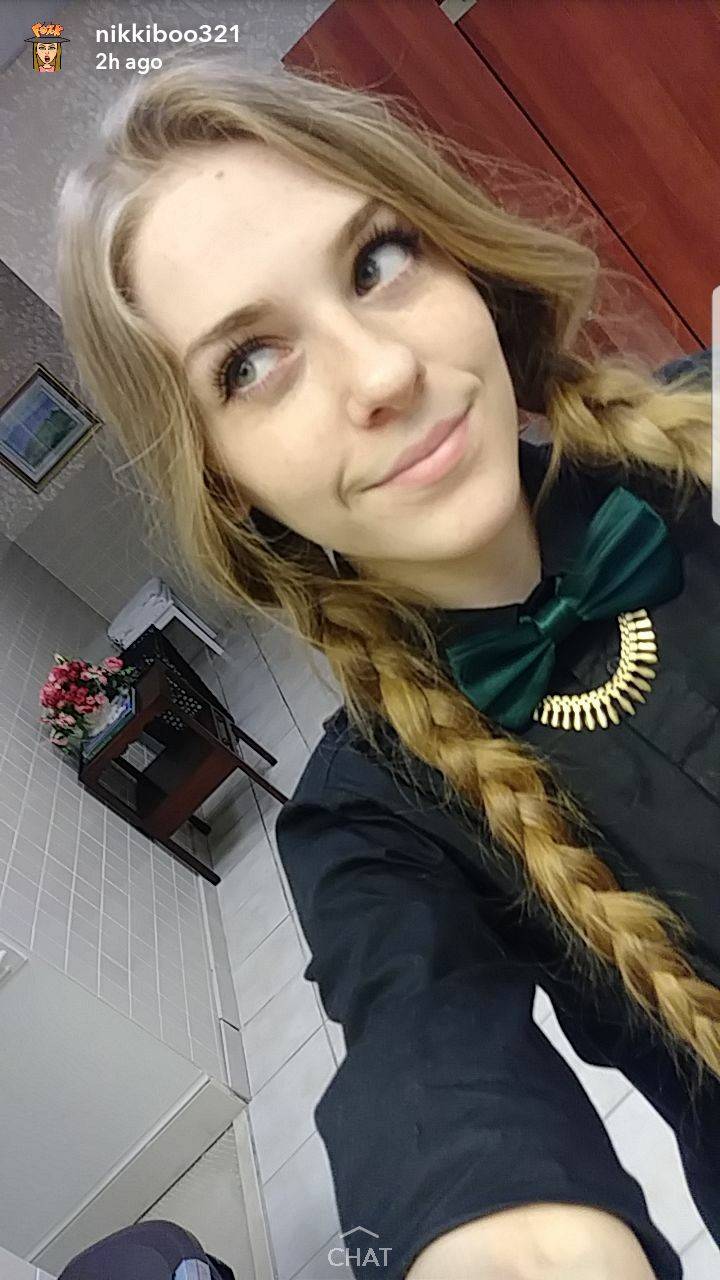 Adorable little smirk | Scrolller