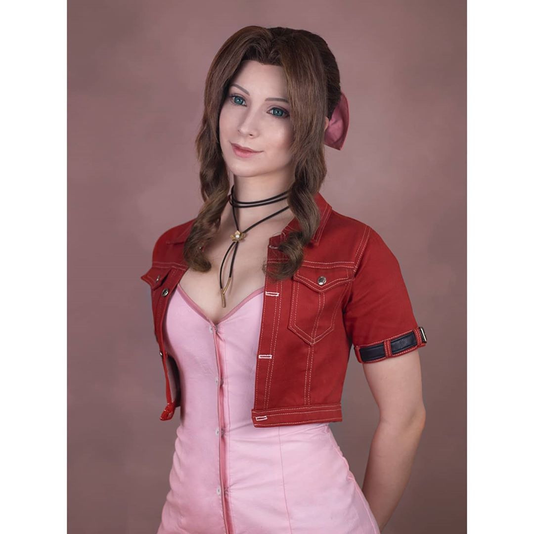 Aerith | Scrolller