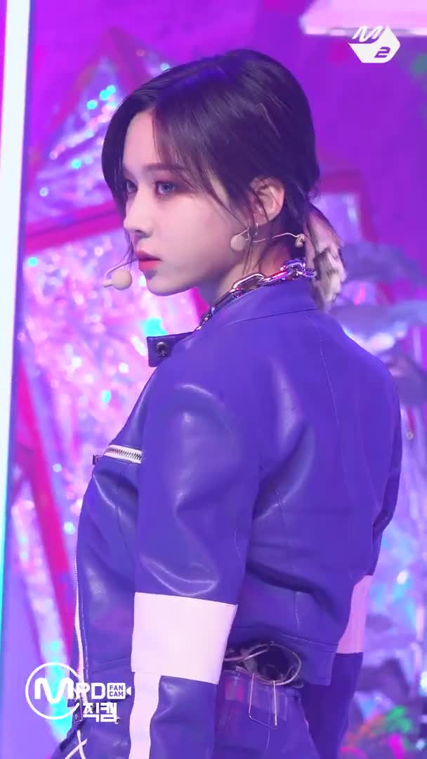 aespa Winter 😂💙 Ending Fairy 🧚‍♀️ | Scrolller