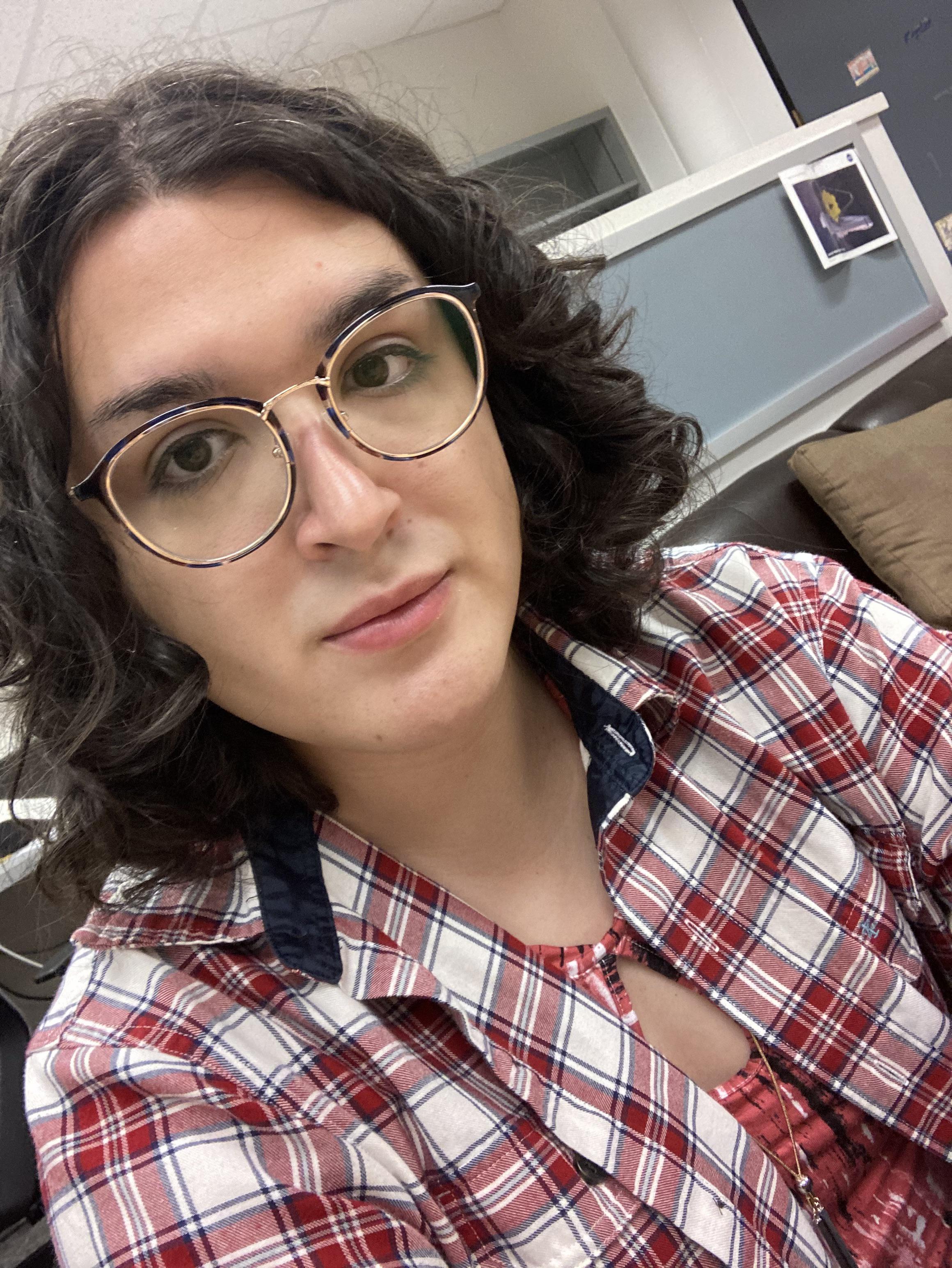 Age/Gender? | Scrolller