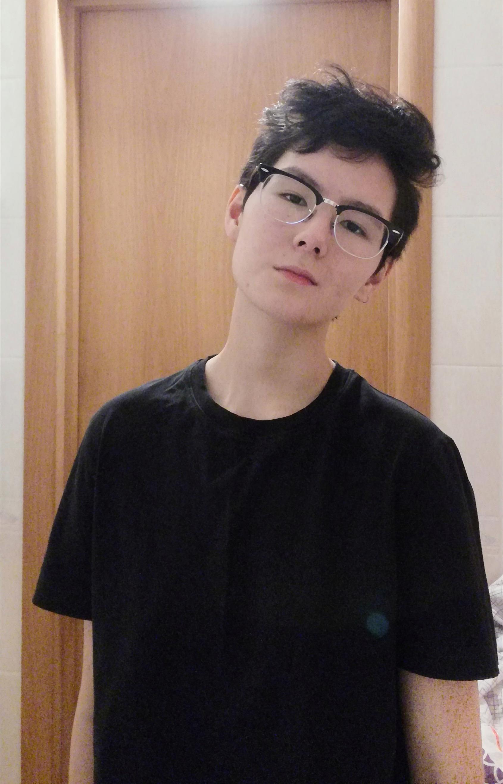 Age/gender um, nationality? Any advice? | Scrolller