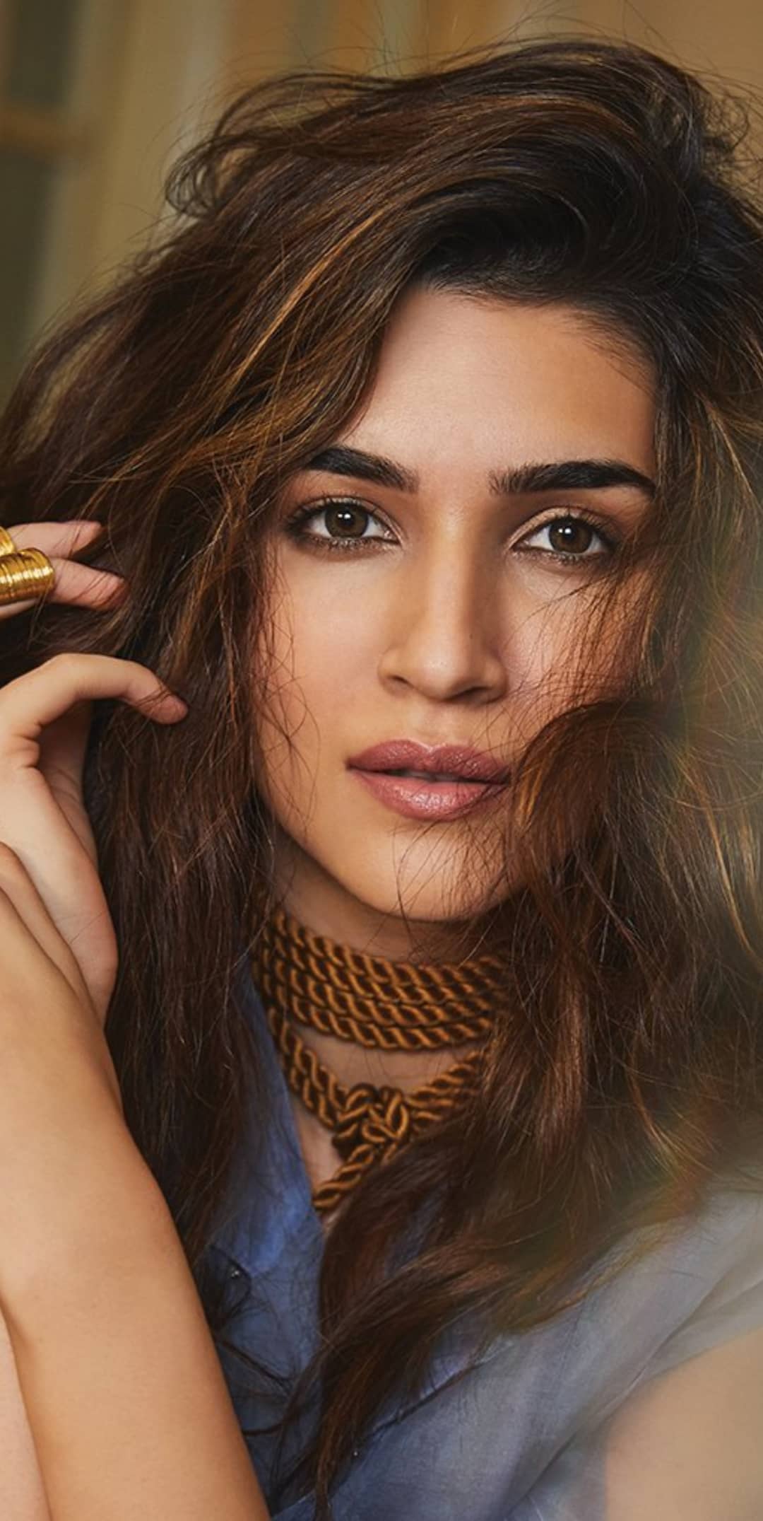 Ahh lusty face of Kriti Sanon | Scrolller