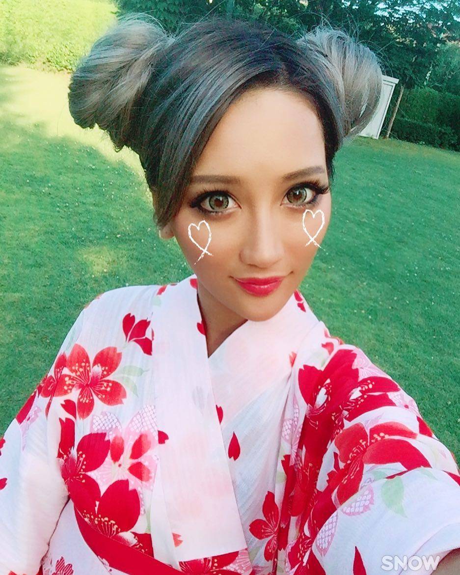 AIKA 👘 | Scrolller