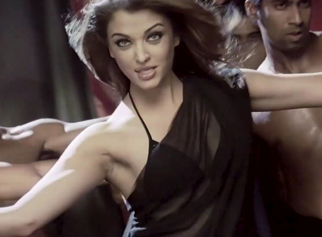 Aishwarya Rai Bachchan | Scrolller