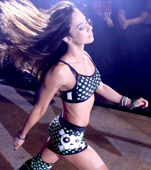 AJ Lee | Scrolller