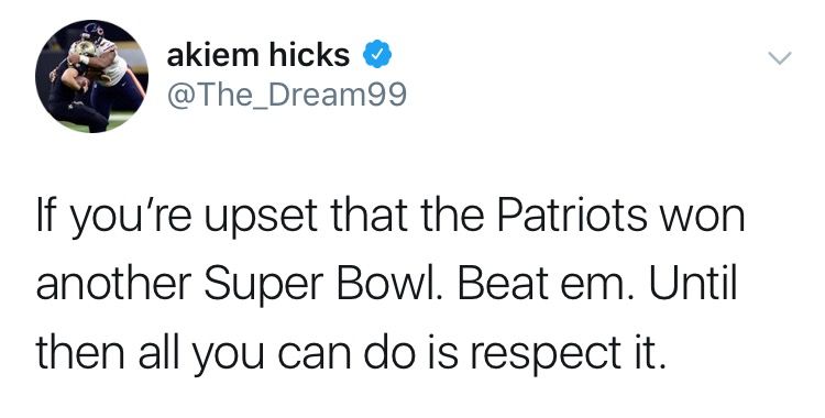 Akiem Hicks showing respect | Scrolller