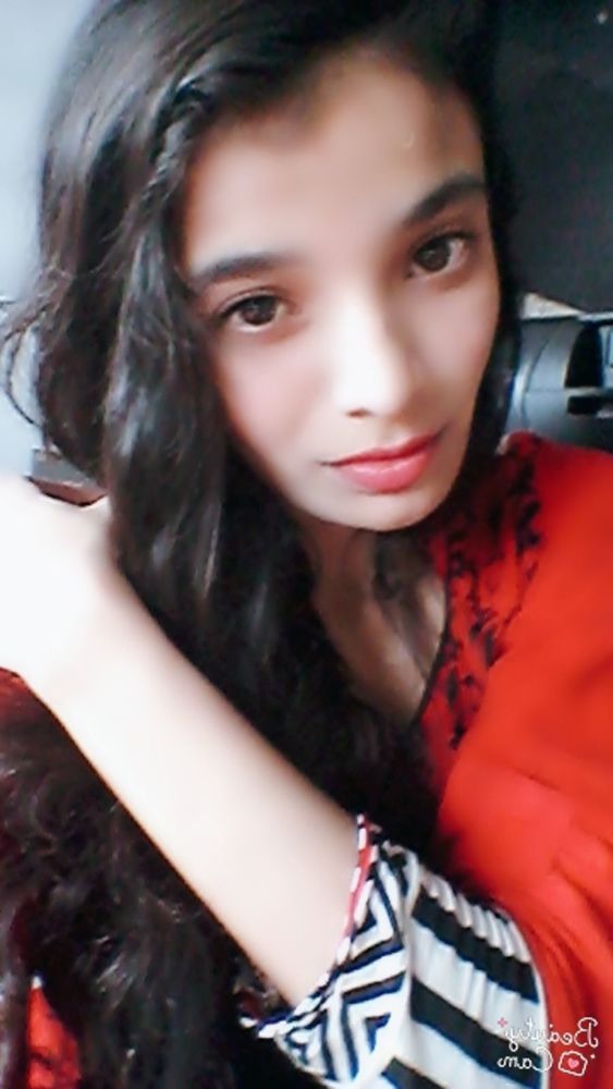 [Album] Barely Legal | Scrolller