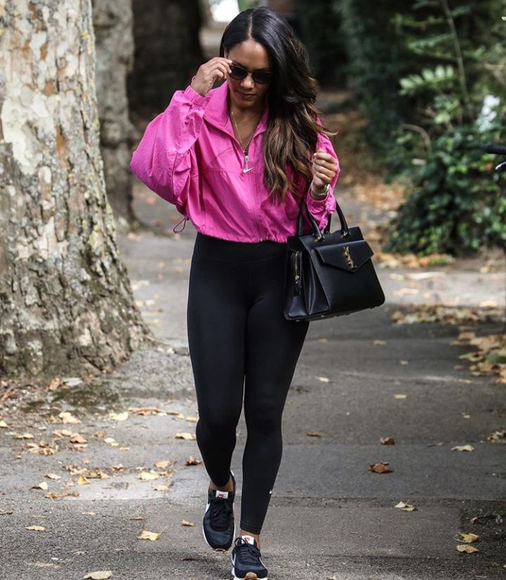 Alex Scott | Scrolller