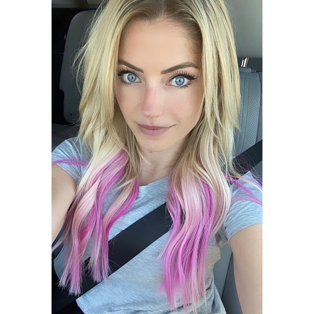 Alexa Bliss | Scrolller