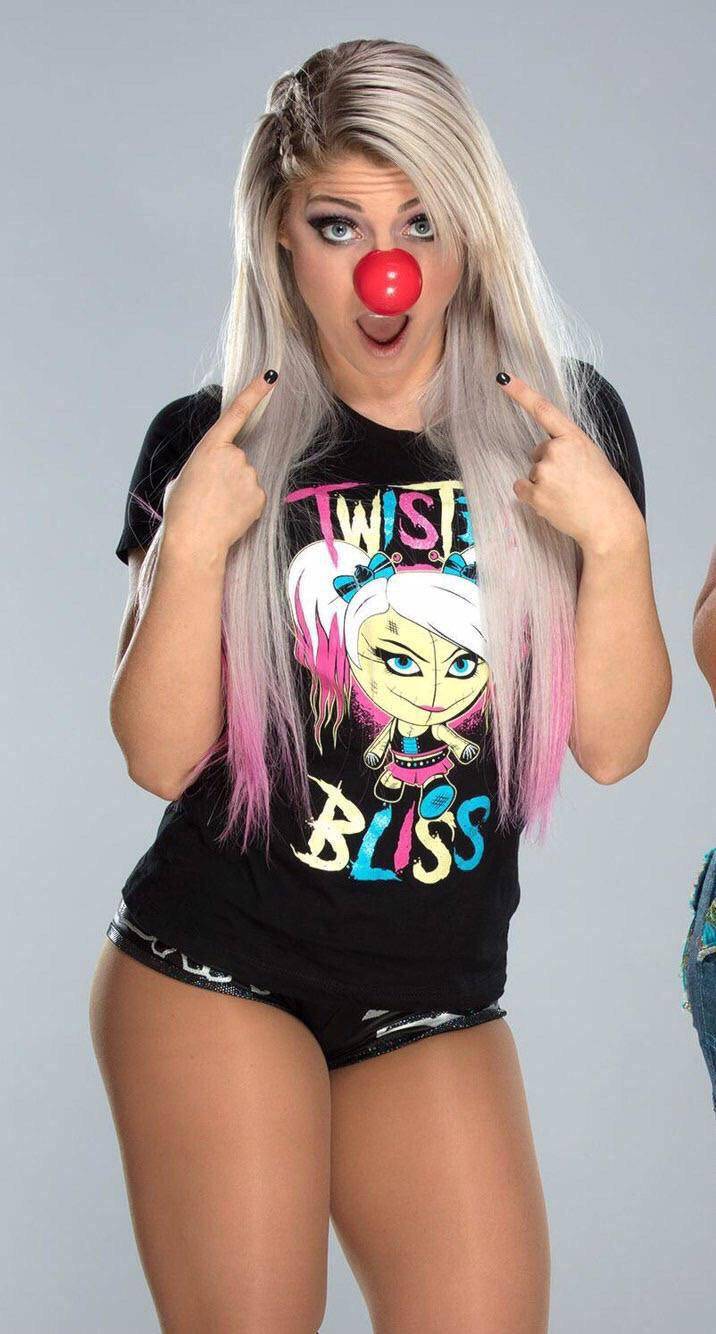 Alexa Bliss HOT🔥🔥🔥🔥🔥 | Scrolller