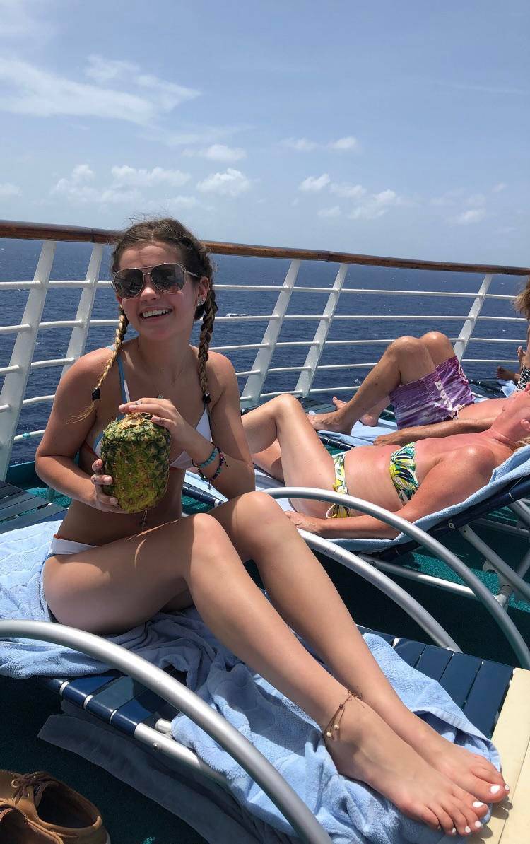 Alexa Rapp | Scrolller