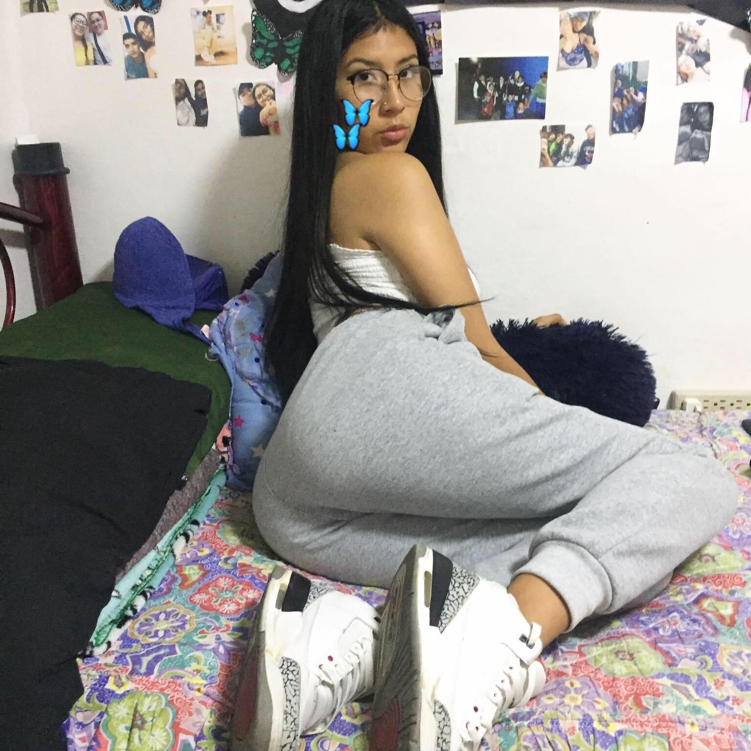 Alguien que tenga su pack? | Scrolller