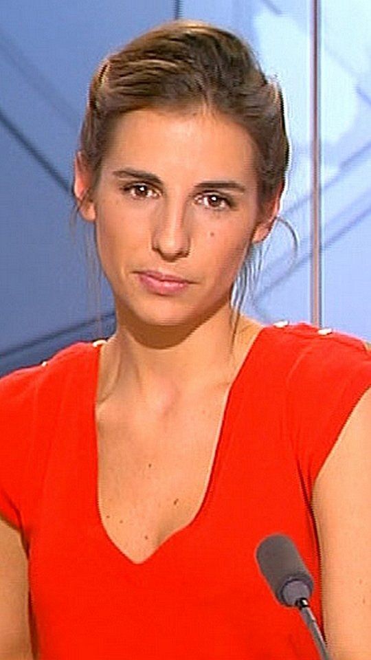 Alice Darfeuille, journalist | Scrolller