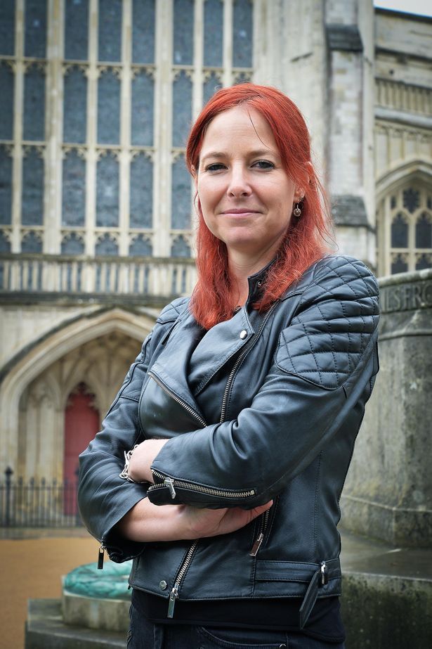 Alice Roberts Scrolller