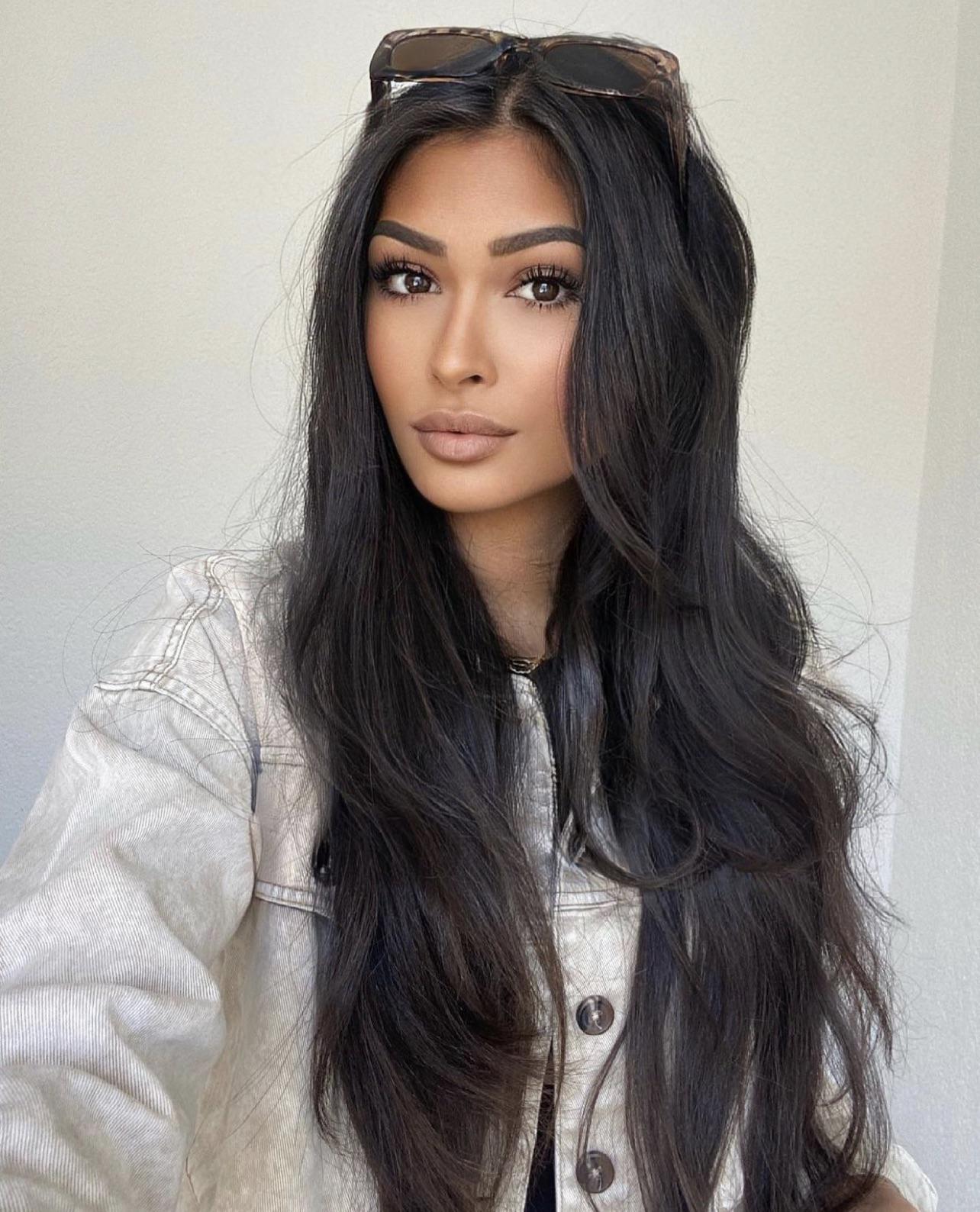 Alisa Linderer [irtr] | Scrolller